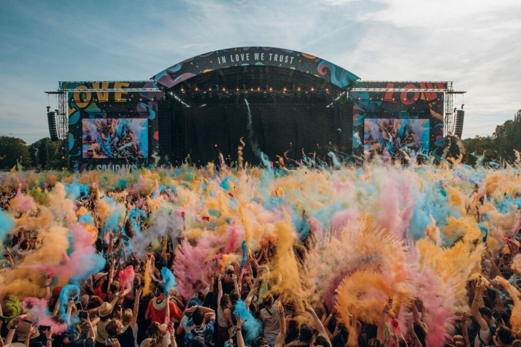Festivalmania, épisode 2 : les festivals de musique en France