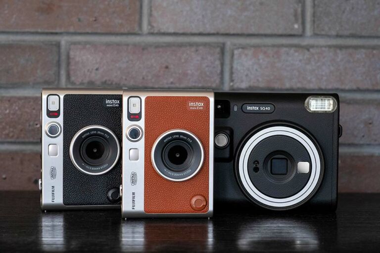 Instax Mini Evo : un appareil photo instantané rétro au goût du jour