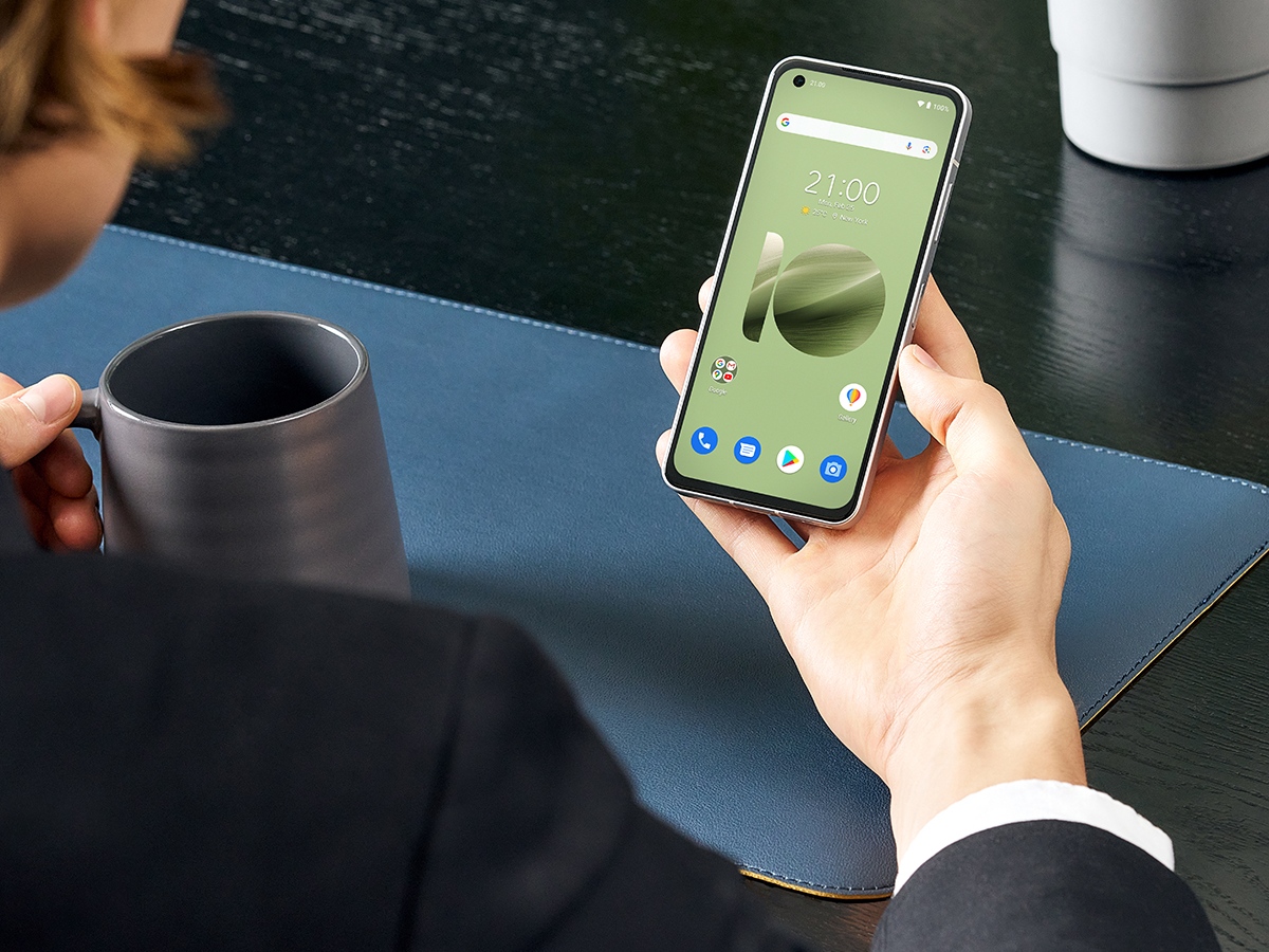 Asus dévoile son flagship Zenfone 10, un smartphone qui se veut aussi ...