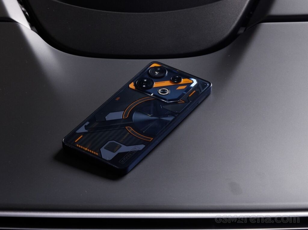 Infinix GT 10 Pro : un nouveau smartphone gaming... au design un peu ...