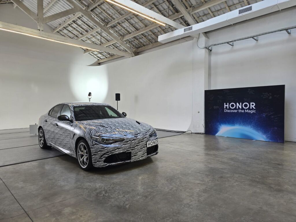 MWC 2024 - Quand Honor fait rouler une voiture à l'IA et à l'œil