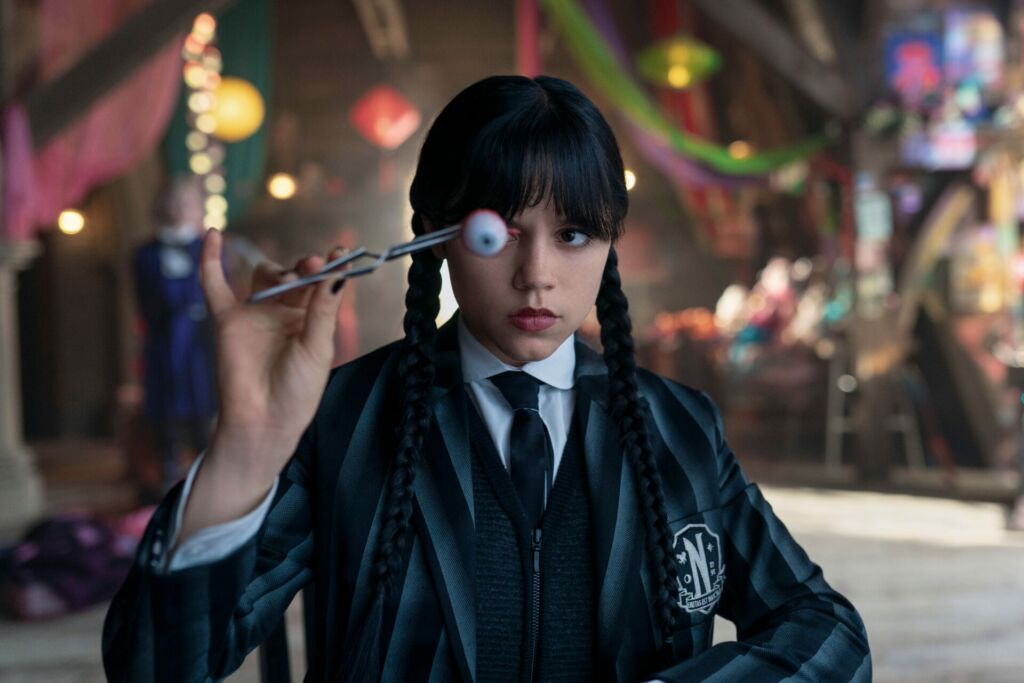 Mercredi (Wednesday) : comment se finit la saison 1 ? Récap et résumé ...