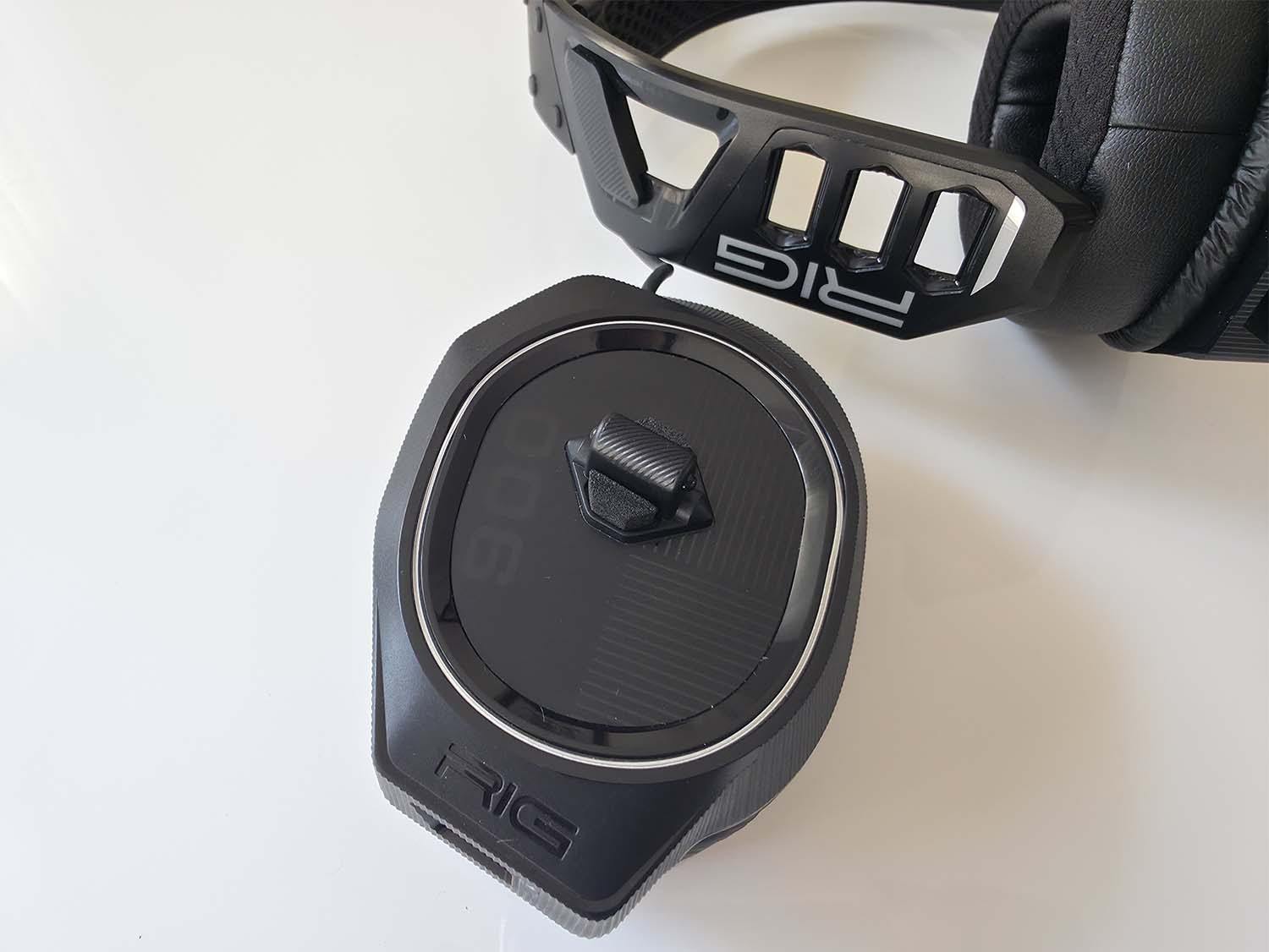 Test Nacon RIG 900 MAX HS : un casque gamer aux ambitions immenses