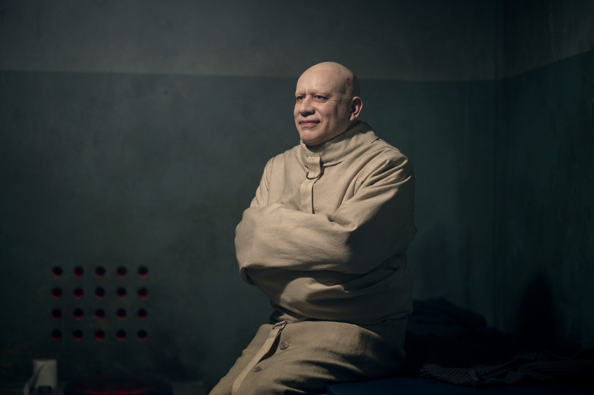 Mercredi : qui meurt dans la saison 2 ? Explication de la fin