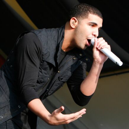 Vacra : le mystérieux artiste dévoile son tout premier album, “Pygmalion”