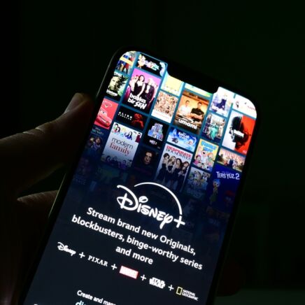 Mercredi (Wednesday) : comment se finit la saison 1 ? Récap et résumé ...