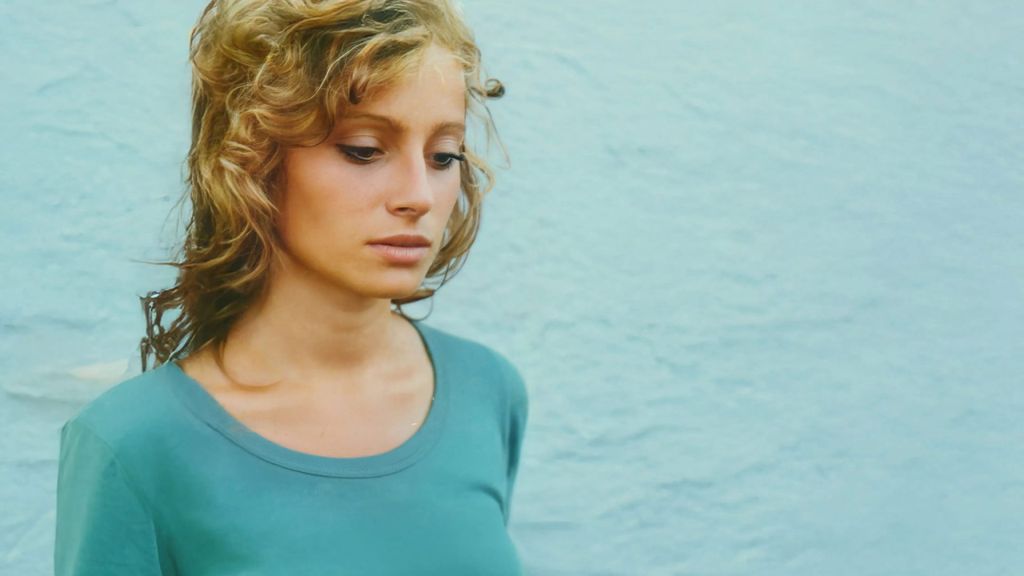 “Véronique”, archives et musique : comment Véronique Sanson raconte son ...